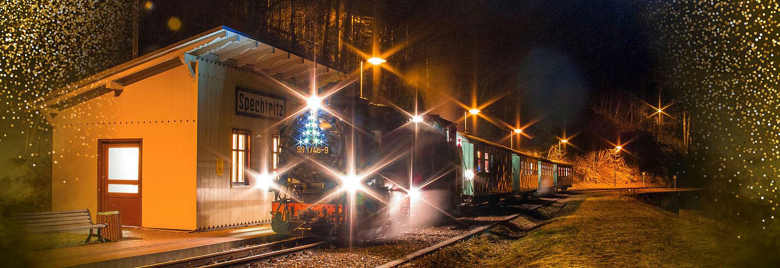 Train and twinkling lights | Euroregion Elbe/Labe